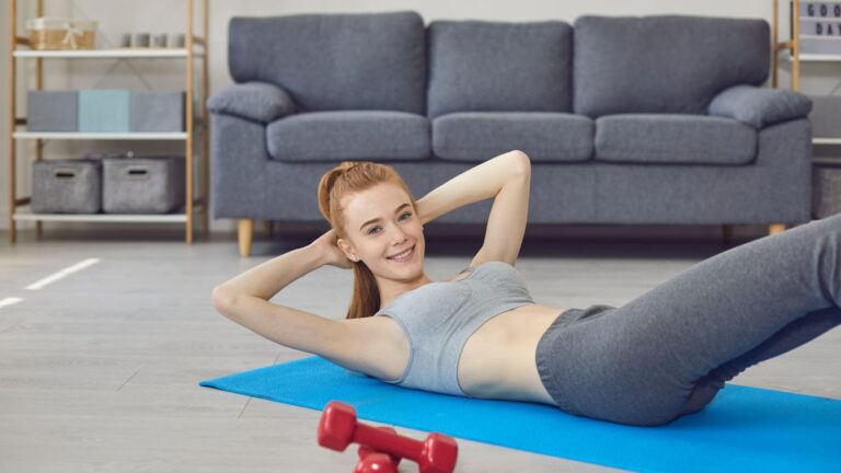 Otthoni edzésterv kezdőknek: Napi 30 perces, 5 napos program - Edzéstervek - Otthoni edzéstervek